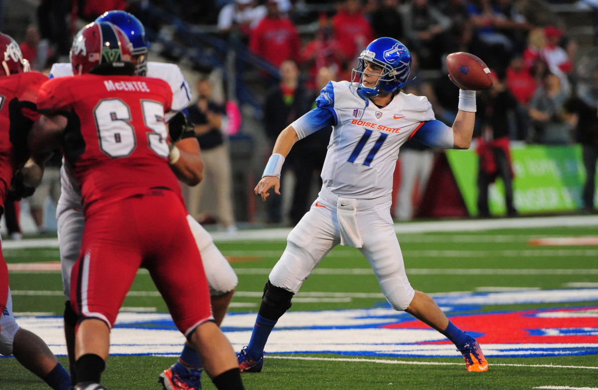 Kellen Moore And Derek Carr On Same Side After Being One-Time ...