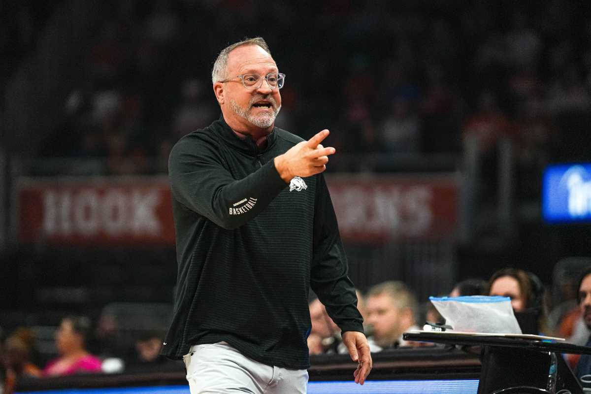 Arkansas WBB Falls to Georgia Despite Higginbottom’s Historic Performance - Athlon Sports