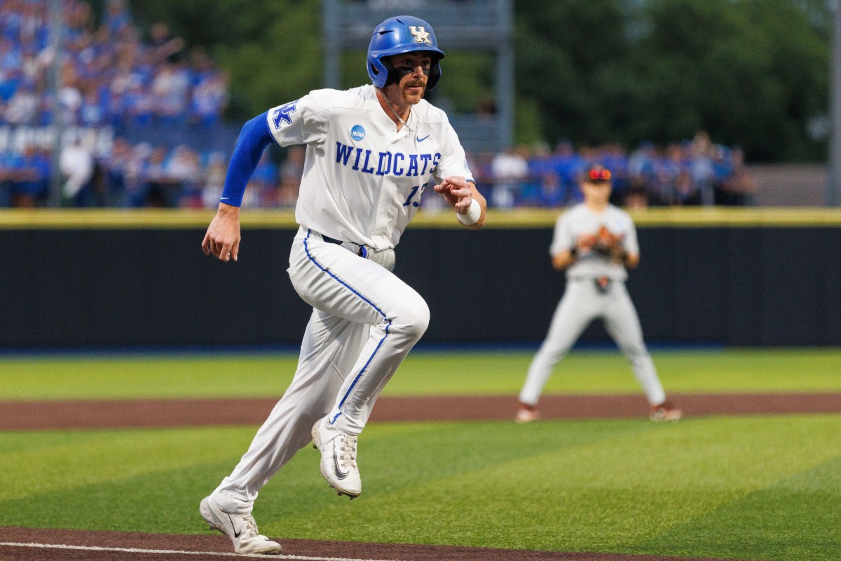 Kentucky Wildcats Baseball Dominates in Home Opener - Athlon Sports