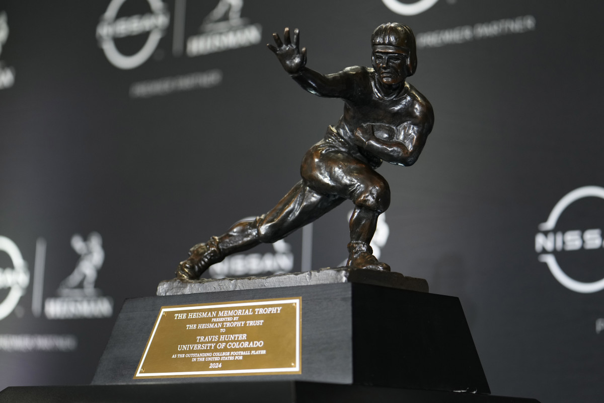 SEC Quarterback Listed as Surprise Betting Favorite For 2025 Heisman ...