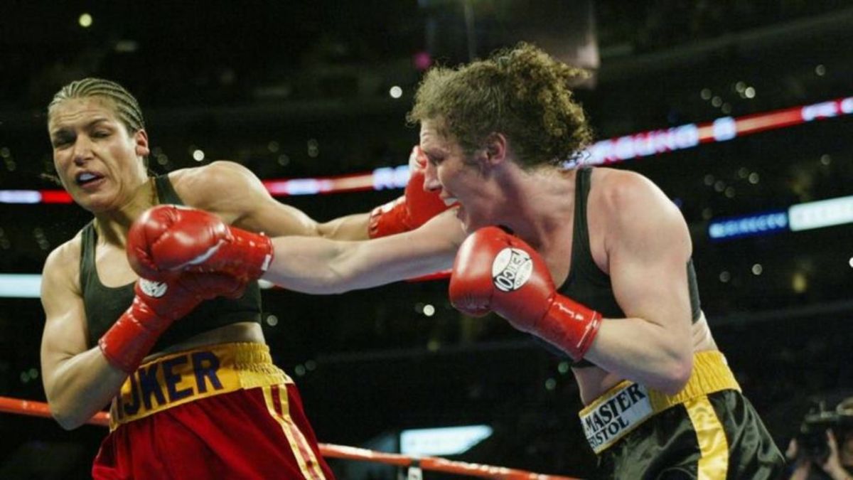 Trailblazer Jane Couch Pushes For Equality In Women's Boxing - Athlon ...