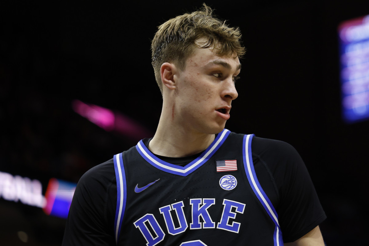 Cooper Flagg Turns Heads With LeBron James Message on Thursday - Athlon ...