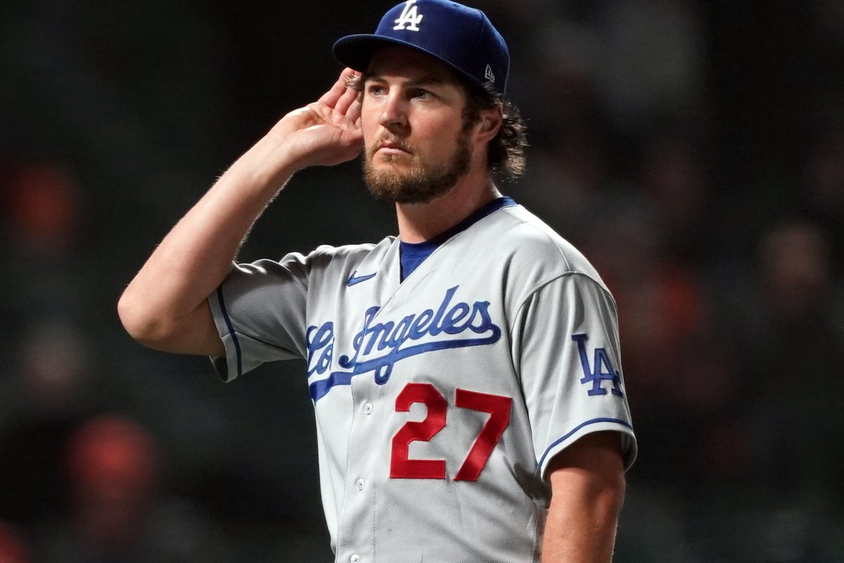 Controversial Ex-Cy Young Winner Could Solve Mets’ Early Pitching Concerns - Athlon Sports