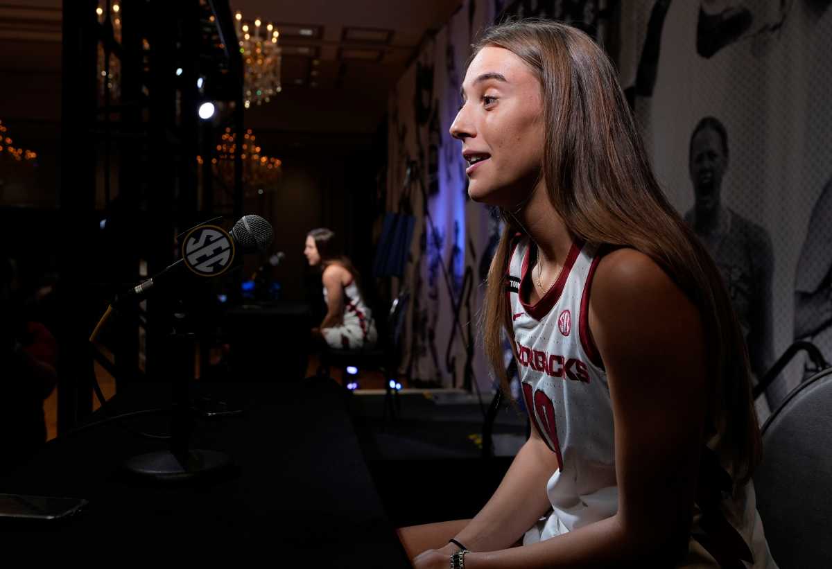 Izzy Higginbottom Sets Arkansas' Single-Season Scoring Record - Athlon ...