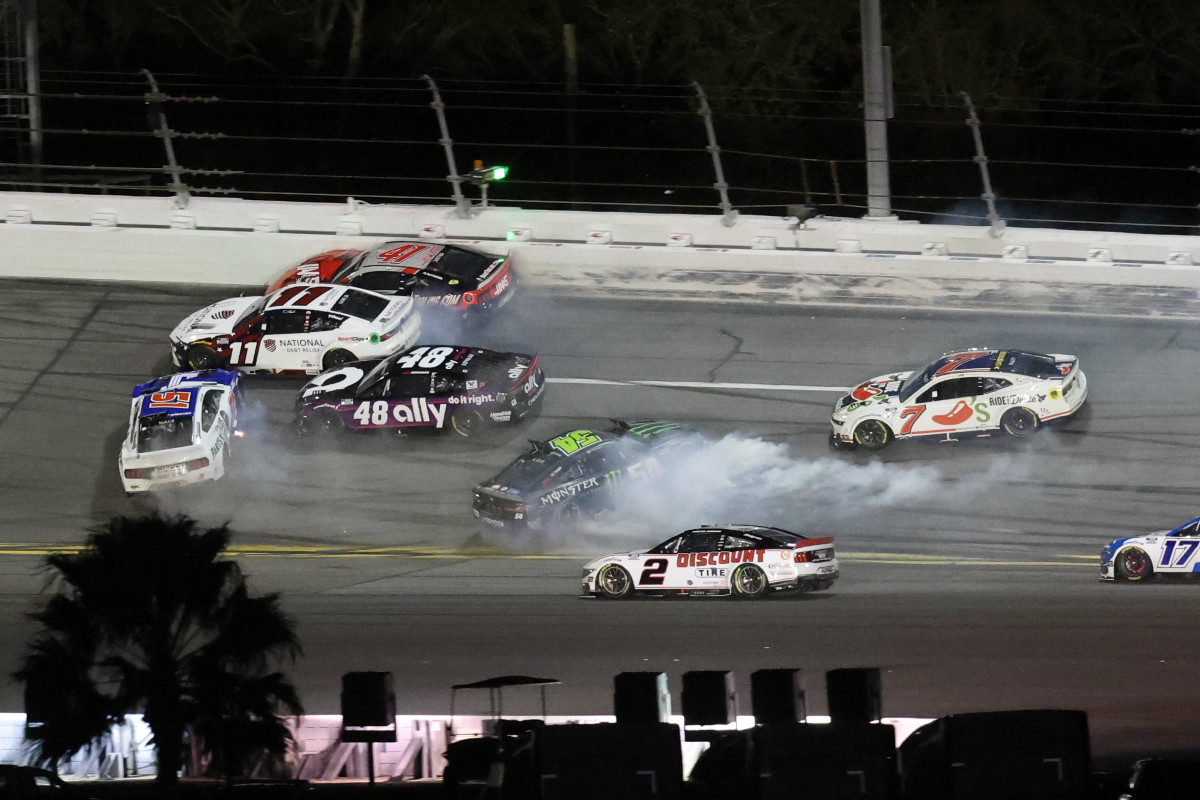 NASCAR Responds to Fan Criticism, Announces Plan for Future Last-Lap ...