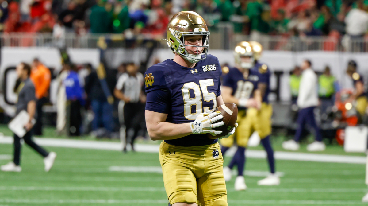 Notre Dame Tight End Jack Larsen Will Get His Chance To Battle For A ...