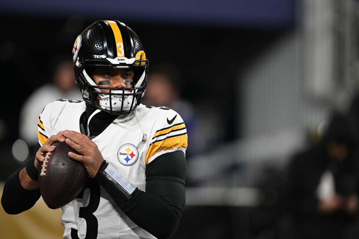 Steelers Predicted to Dump Justin Fields for 10-Time Pro Bowl QB After ...