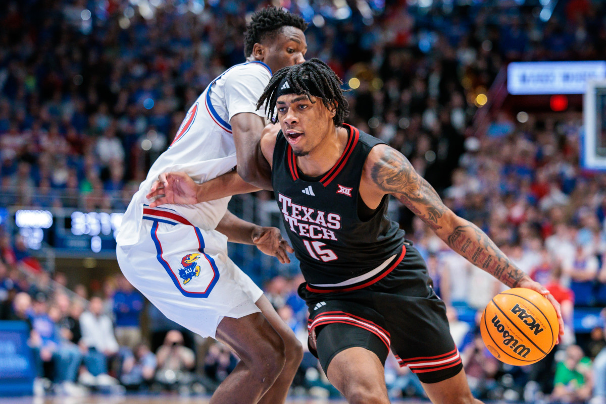JT Toppin Scores 21 as Texas Red Raiders Win at the Kansas Jayhawks for ...