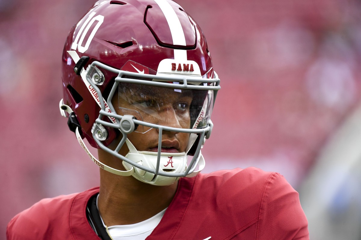 Unexpected Contender Reportedly Emerges for Starting QB Position at ...