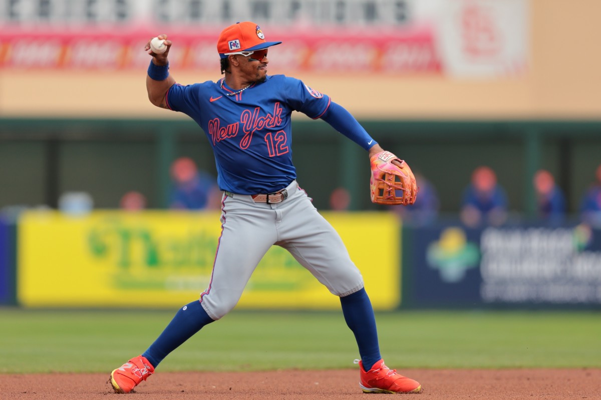 Mets' Carlos Mendoza Reacts to Major Francisco Lindor News - Athlon Sports