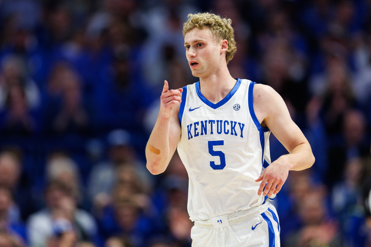 Kentucky Reacts to Guard's Life-Changing News - Athlon Sports