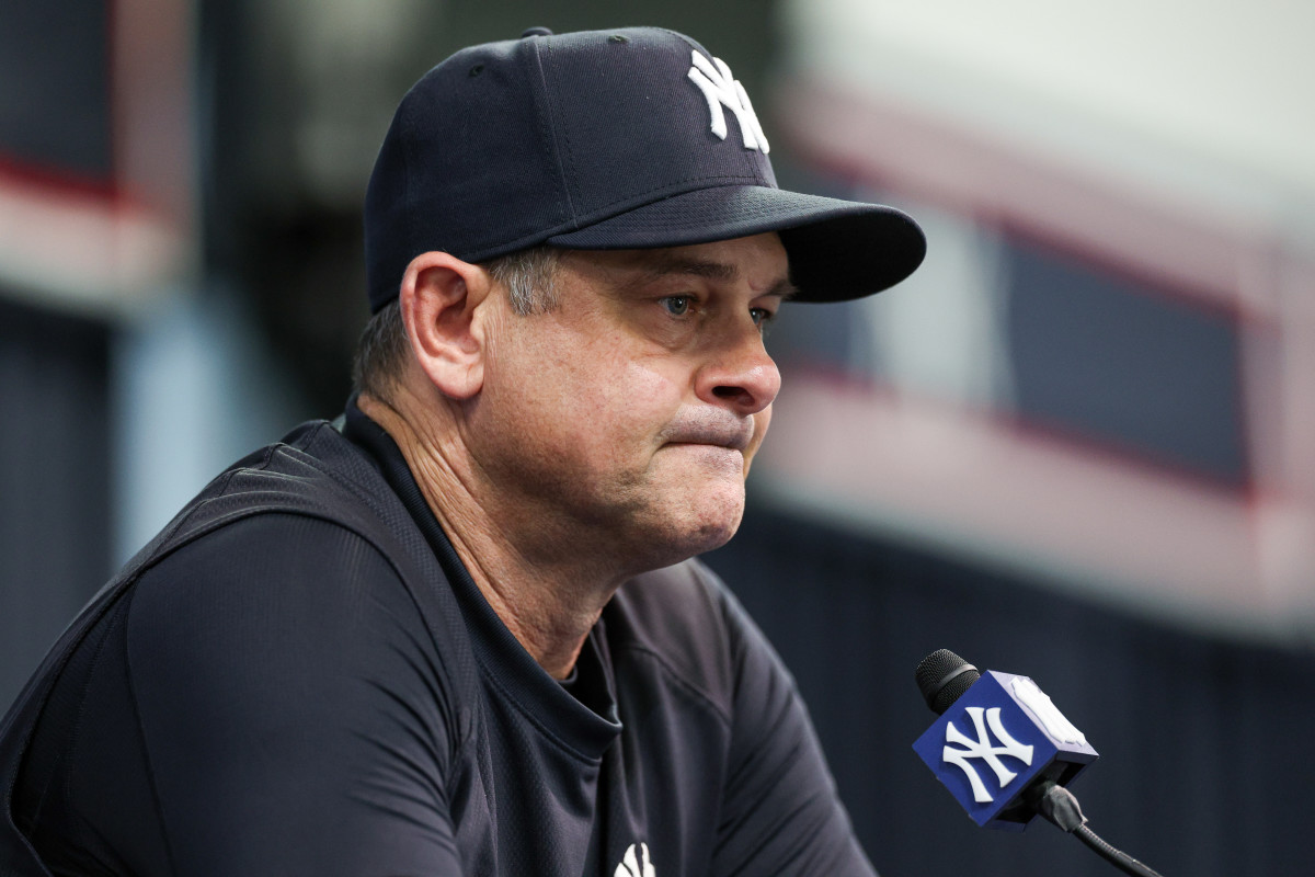 Furious Yankees Fans Rip Aaron Boone Following Confusing Opening Day ...