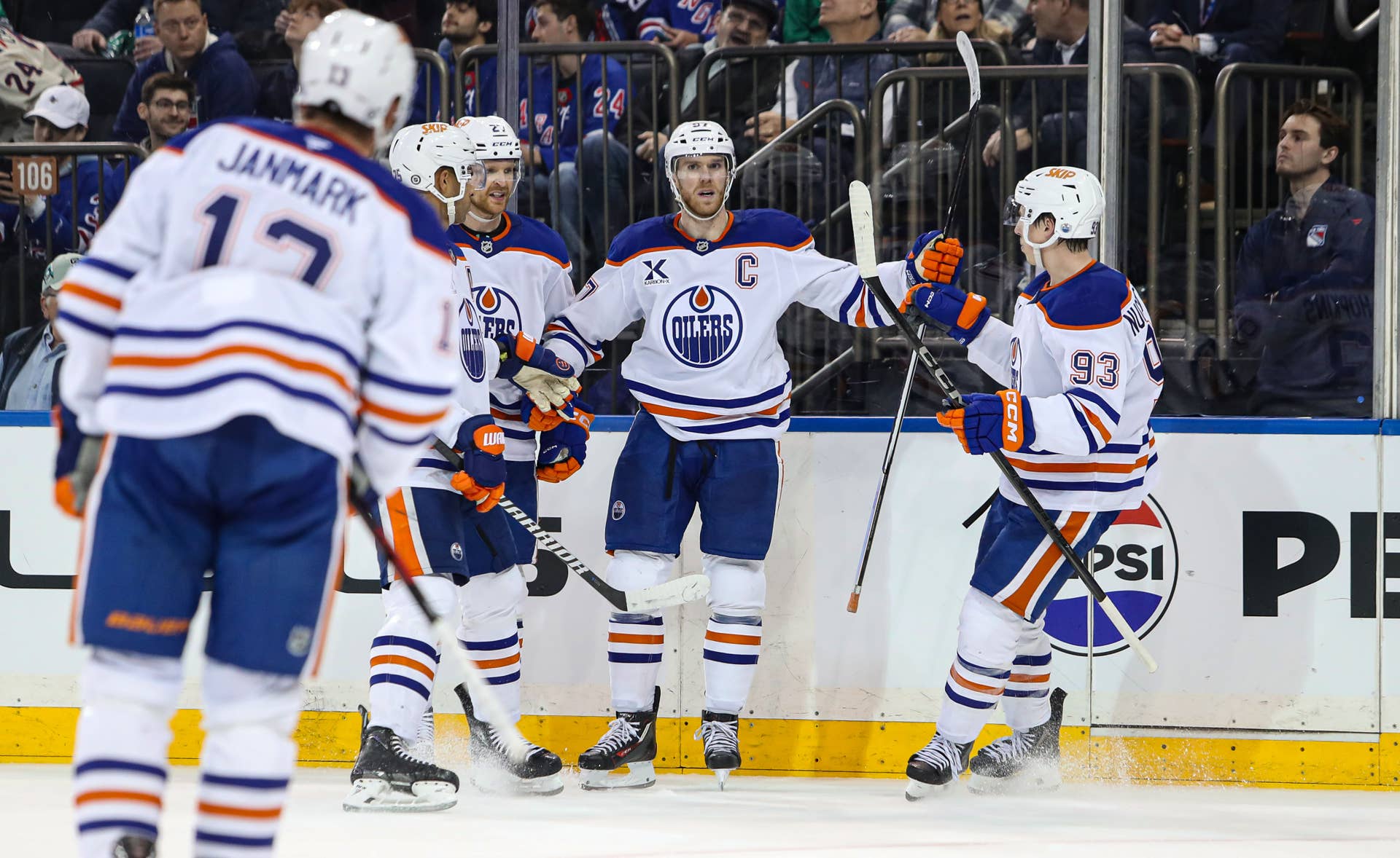 Connor McDavid's Wife Makes Personal Announcement on Friday - Athlon Sports
