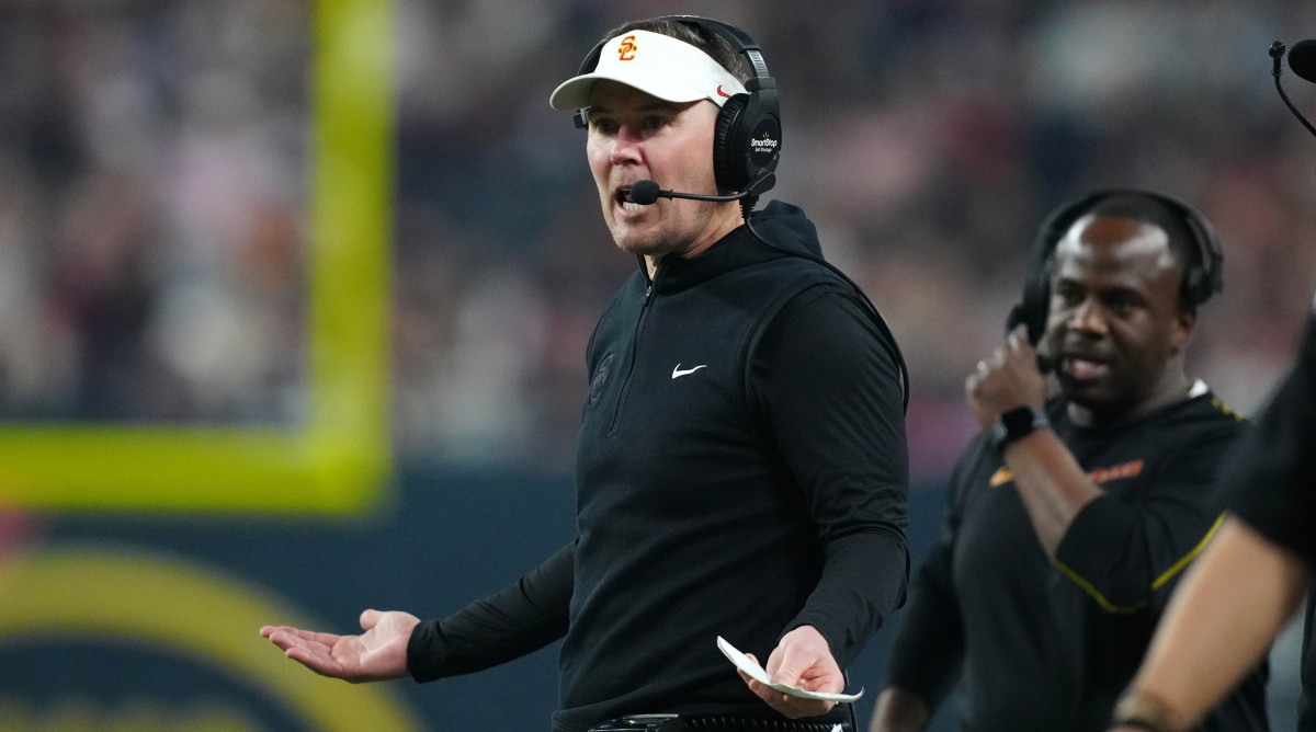 Lincoln Riley Makes Major Announcement on USC's QB Battle - Athlon Sports