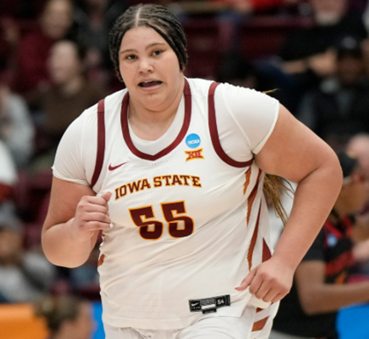 Iowa State's Audi Crooks Brings the House Down With Spin Move vs ...