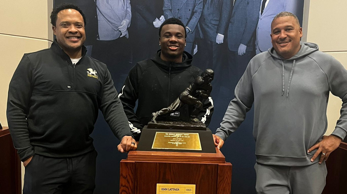 Notre Dame Makes A Big Move With Elite Running Back Javian Osborne - Athlon Sports