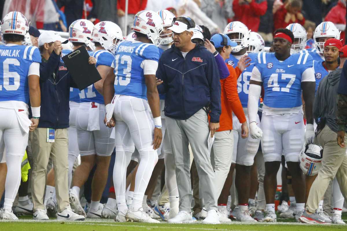 Lane Kiffin Sends 4-Word Message to Ole Miss Recruits, Austin Simmons ...
