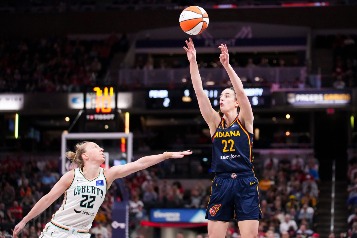 Chicago Sky Send Two-Word Message After Major Roster Move - Athlon Sports