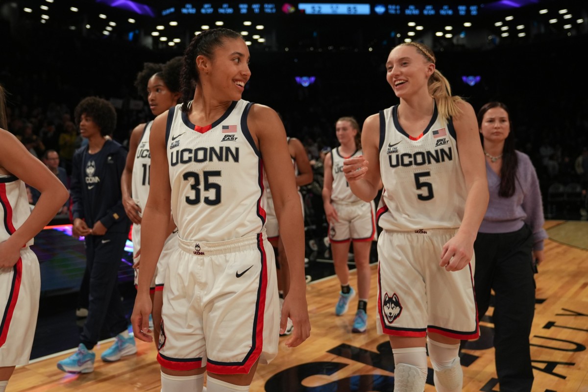 NCAA Reacts to Emotional Paige Bueckers-Azzi Fudd Moment After UConn-South Carolina - Athlon Sports