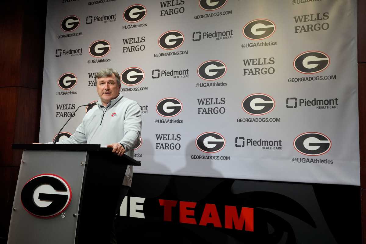 Touted Quarterback Sends Clear Message on Georgia Football - Athlon Sports