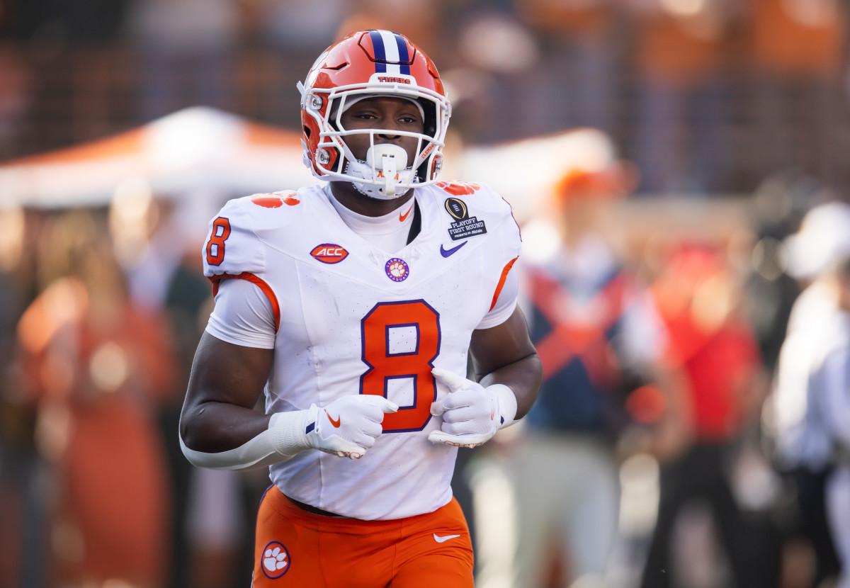 Dabo Swinney Praises Adam Randall’s Position Switch as Clemson ...