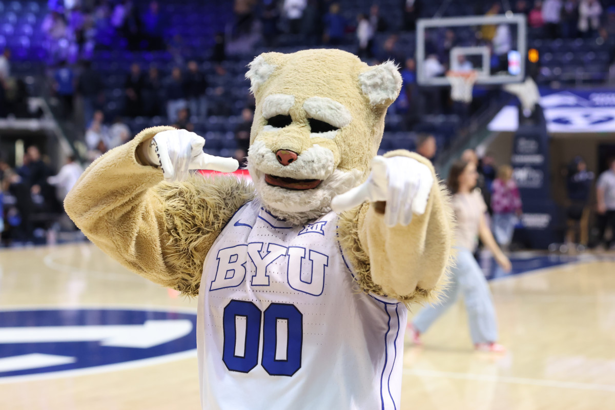 BYU Basketball draws hilarious piece from The Onion before Sweet 16 ...