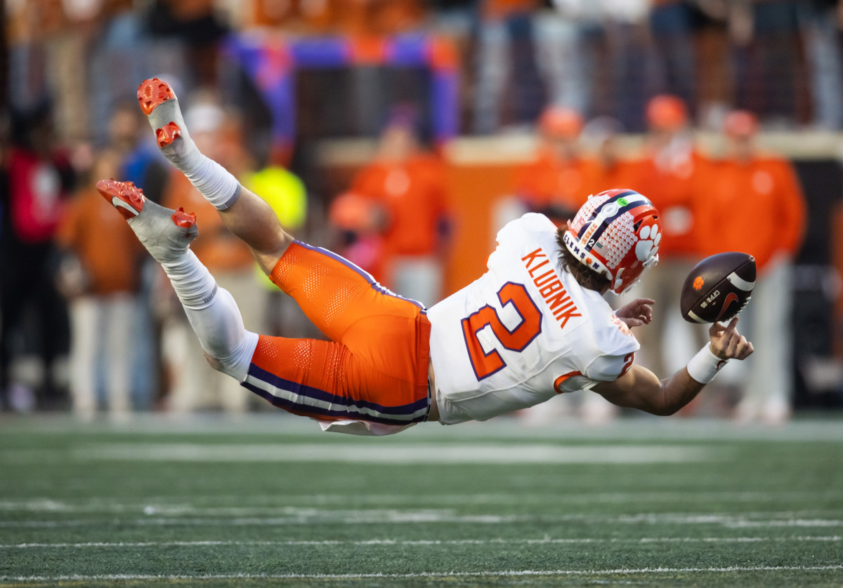 Cade Klubnik Enters 2025 as College Football’s Top Quarterback to Watch - Athlon Sports