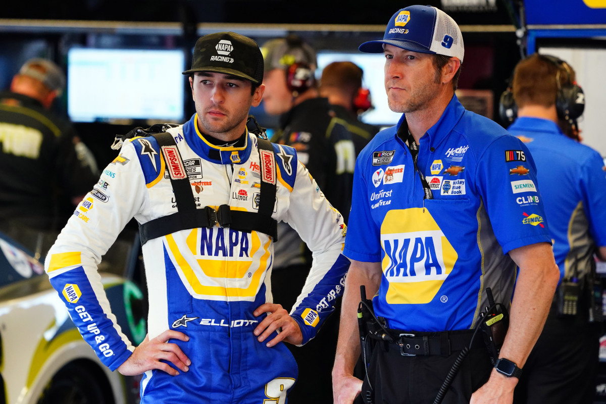 Larry McReynolds Shuts Down Criticism of Chase Elliott Crew Chief but ...