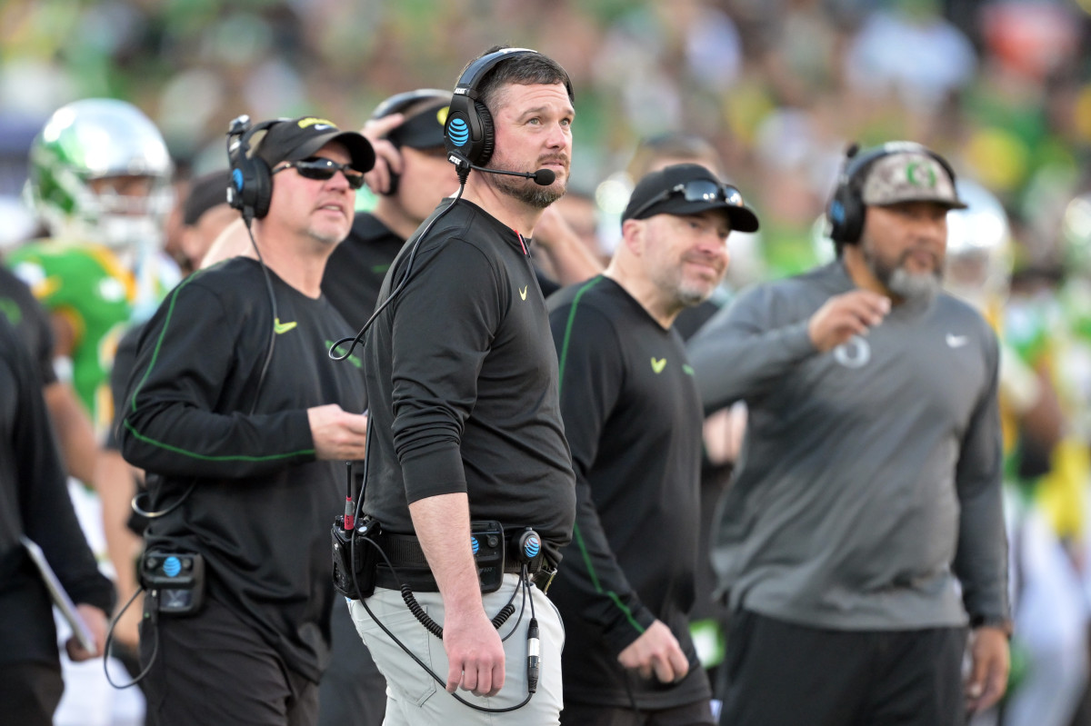 Big Ten Powerhouse Emerges For No. 1 CB, Projected Oregon Commit - Athlon Sports