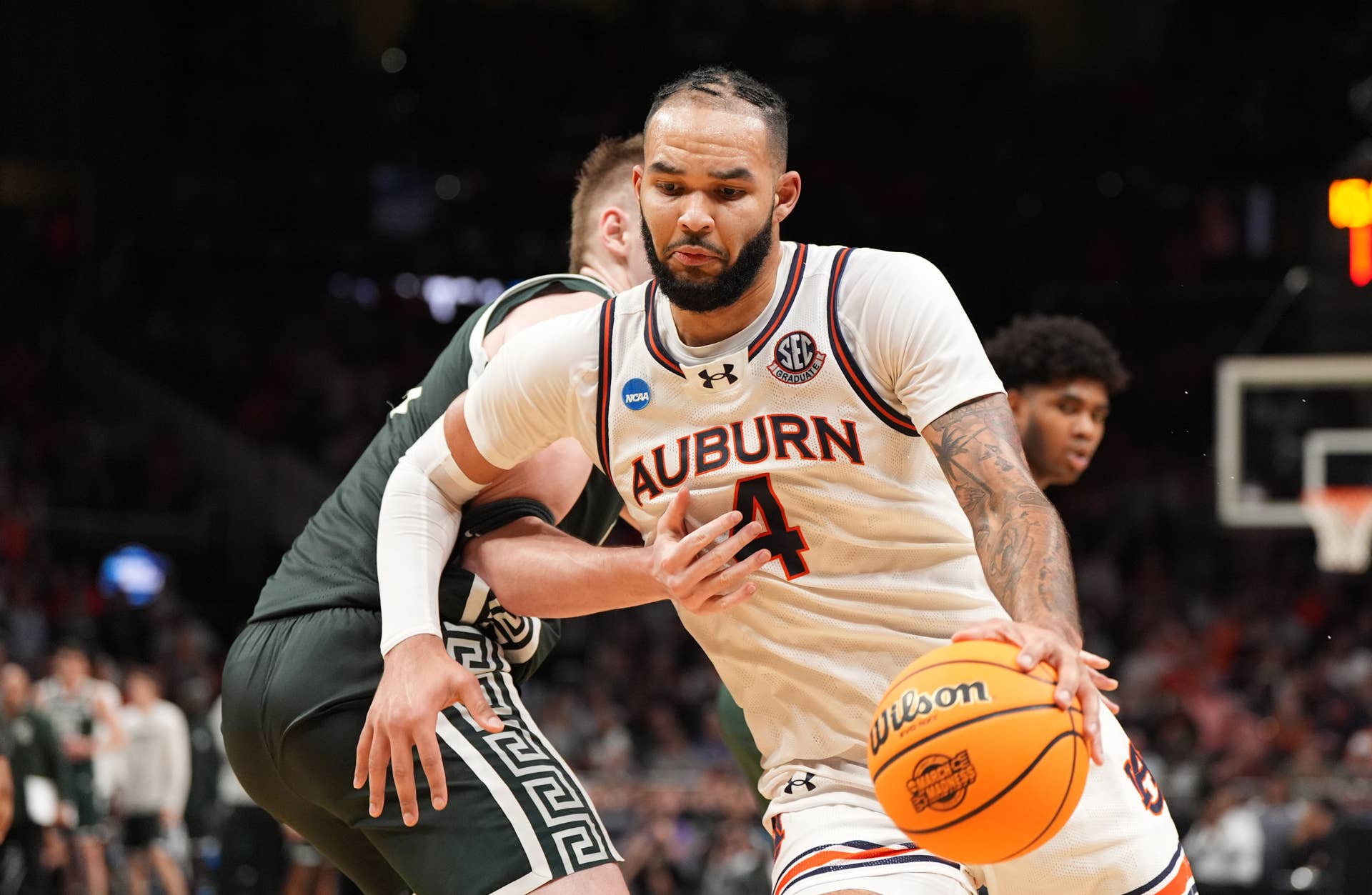 Auburn’s Johni Broome Reacts to Tigers’ Coaching Move on Friday ...