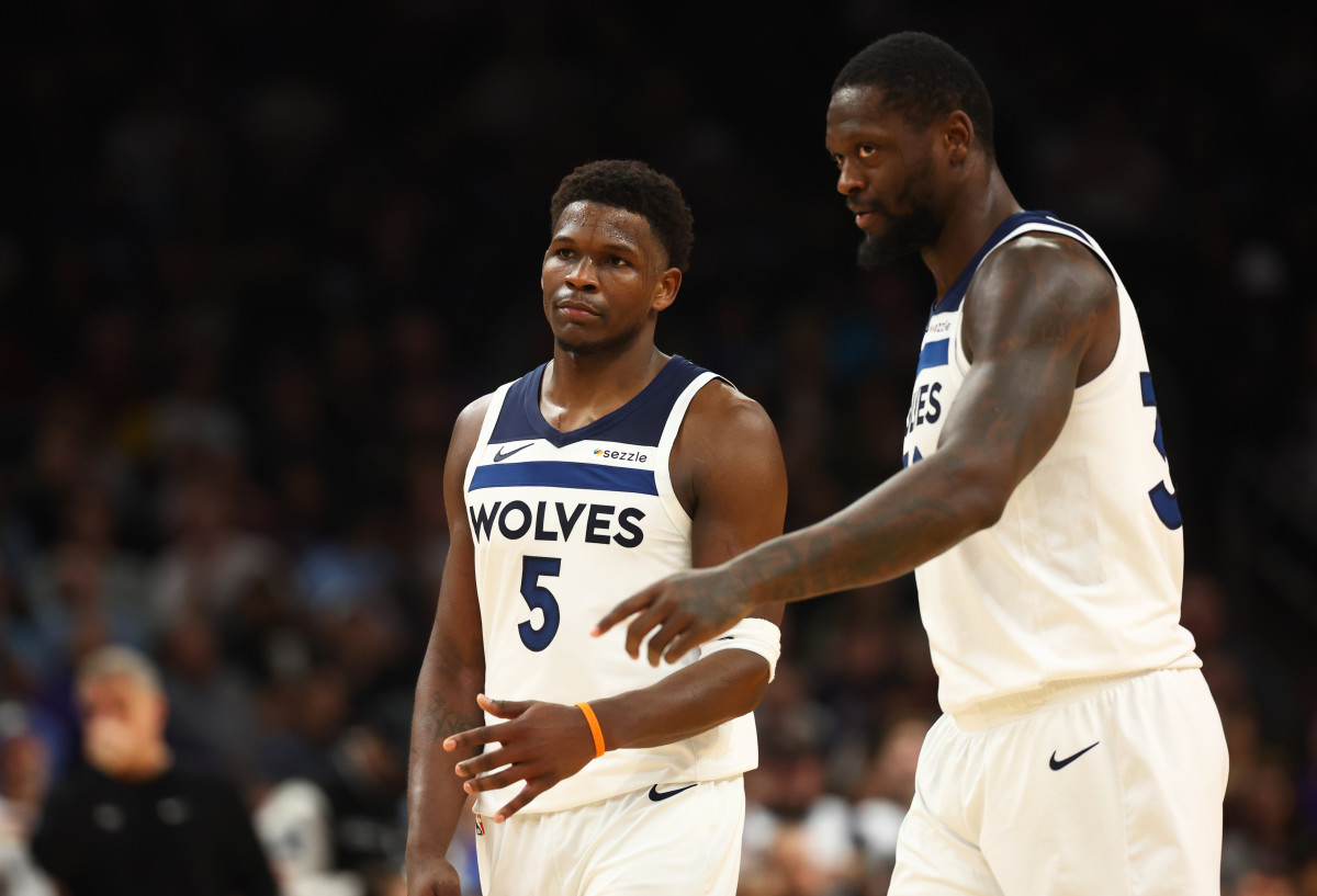 Julius Randle Is The Timberwolves' Underrated Leader - Athlon Sports