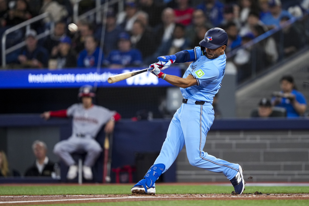 Blue Jays Make Andres Gimenez Announcement After Leaving Angels Game ...