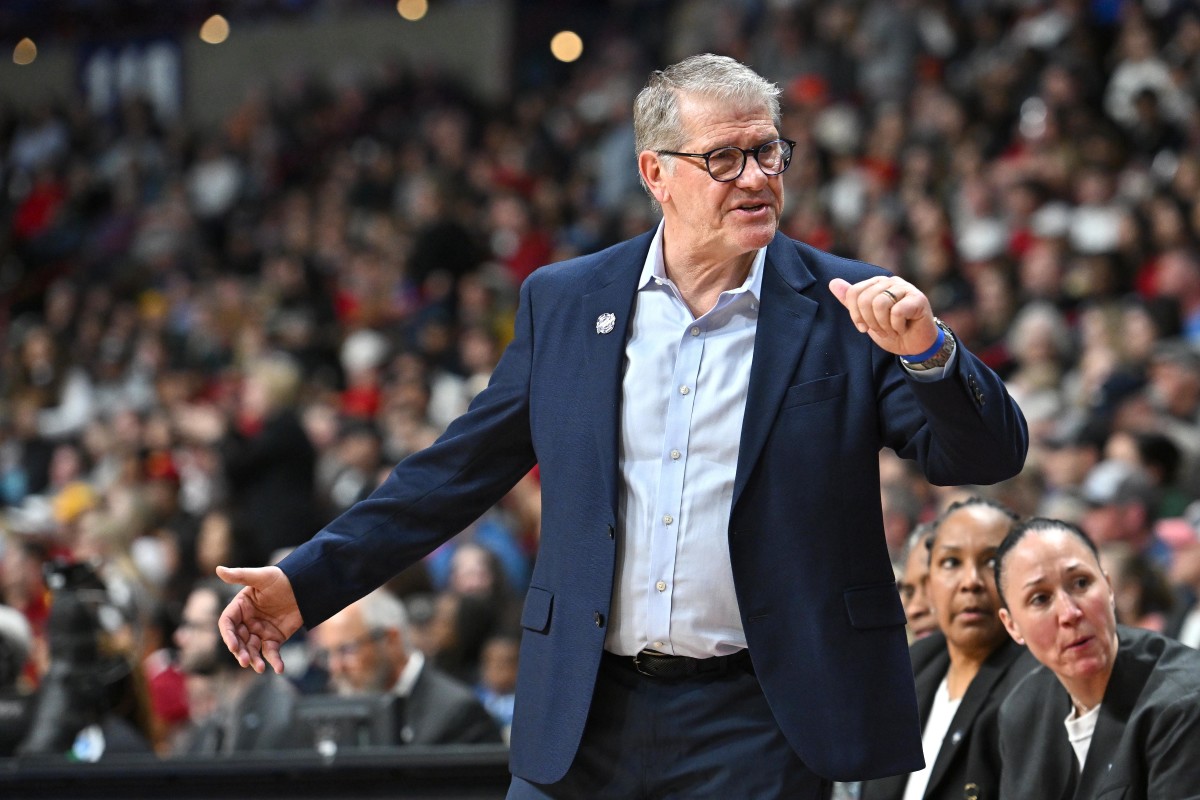Two Top Transfer Portal Stars Make UConn Coach Geno Auriemma’s Week ...