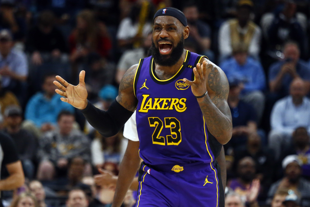 LeBron James Sends Strong Message After Exciting Arizona News - Athlon Sports
