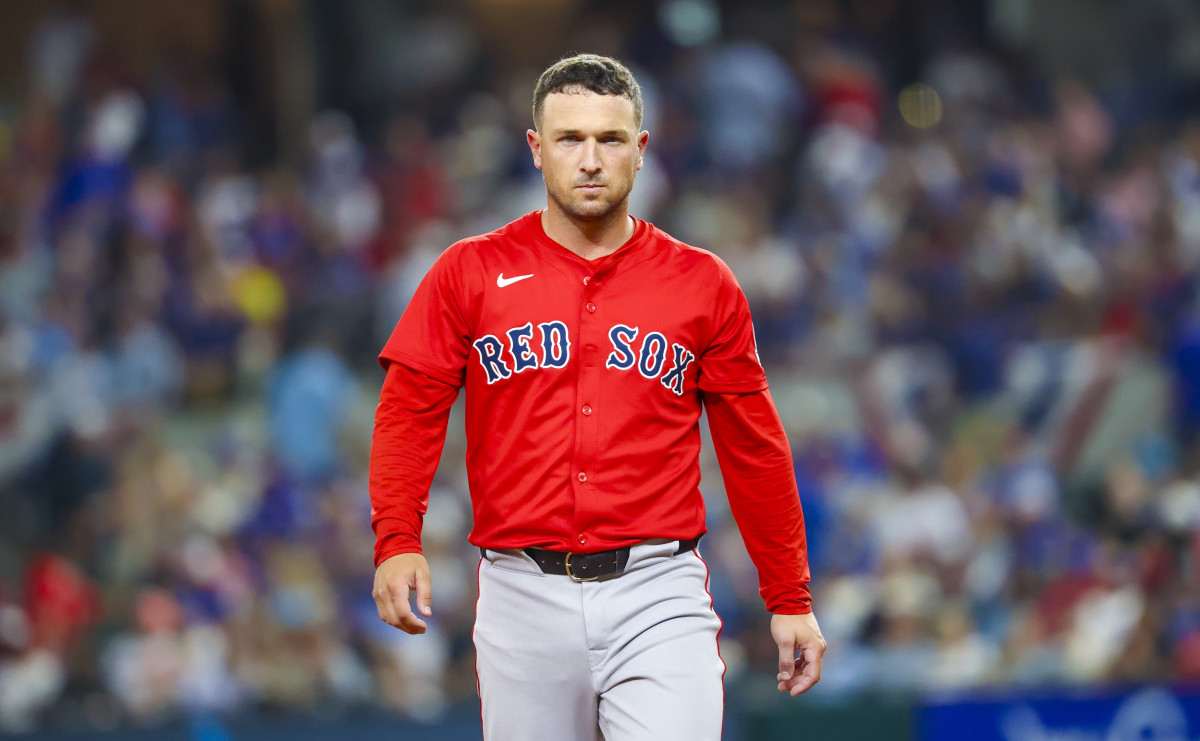 Red Sox Star Alex Bregman Expected to Make $80 Million Offseason Decision - Athlon Sports