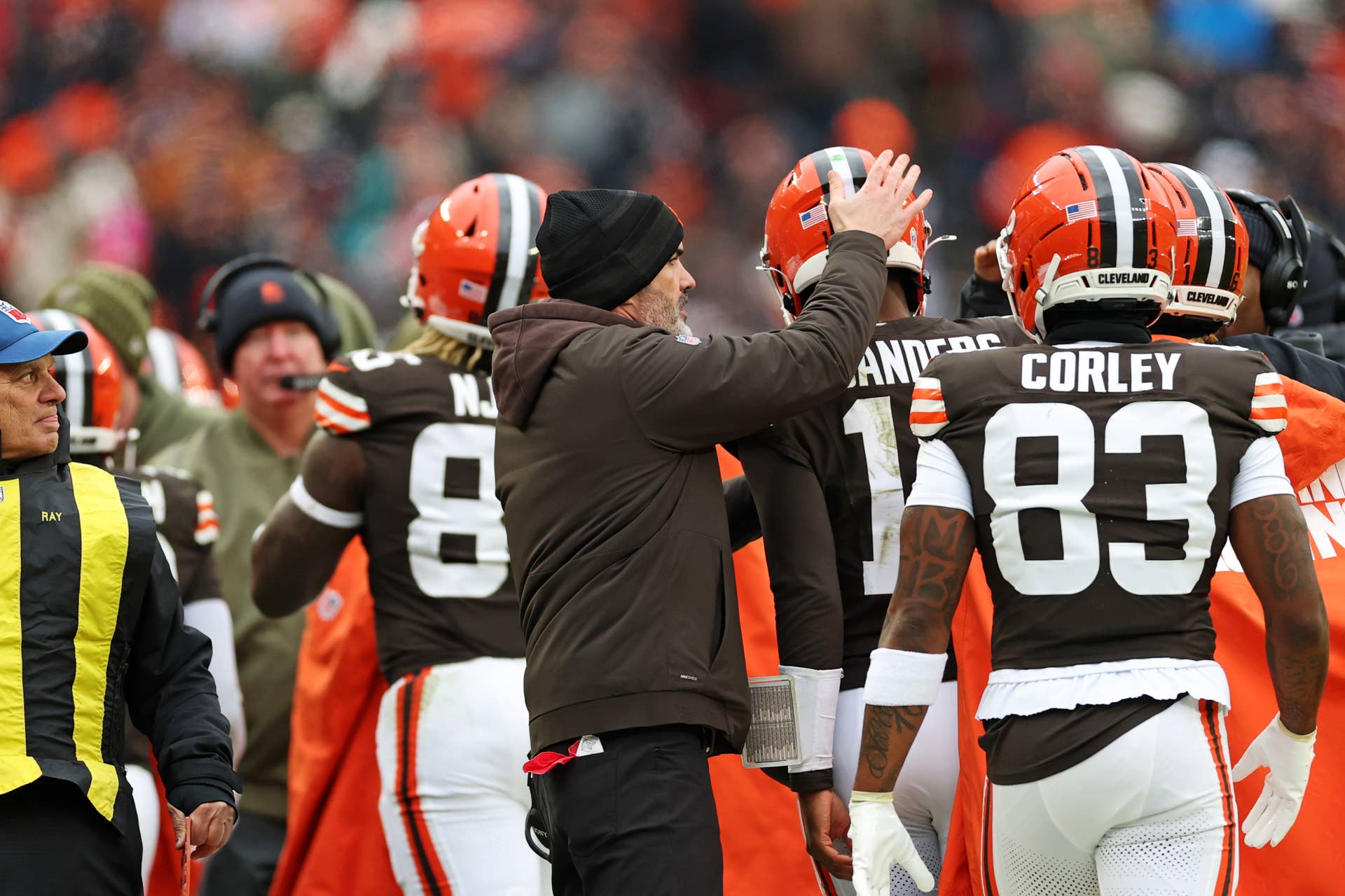 Browns Coach Reacts to Shedeur Sanders Incident on Monday - Athlon Sports