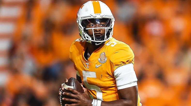 Tennessee Football: 5 Greatest Quarterbacks in Volunteers History ...