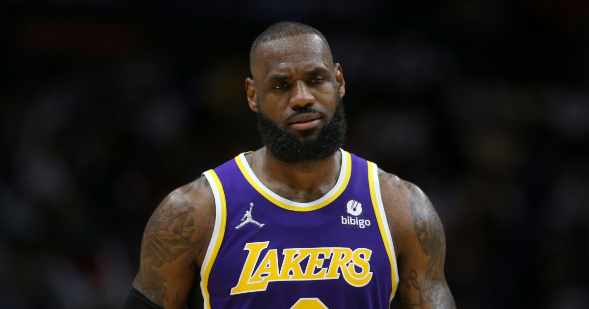 Davante Adams Gets Real On Whether LeBron James Could Play in The NFL ...