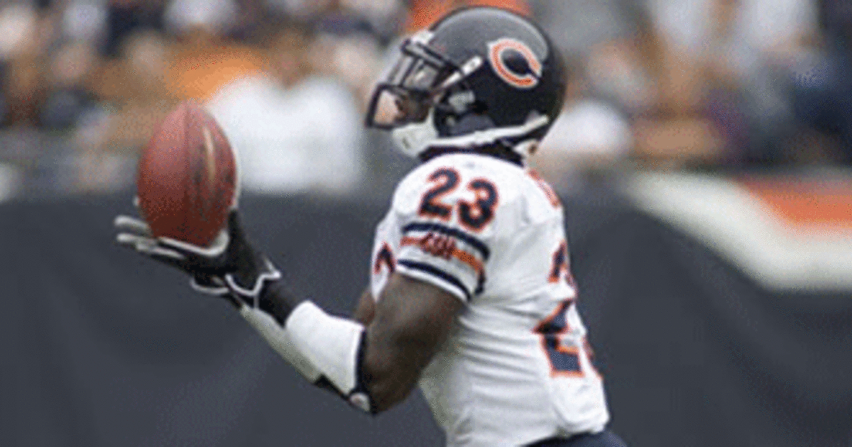 Devin Hester Scores 17th Return TD - Athlon Sports