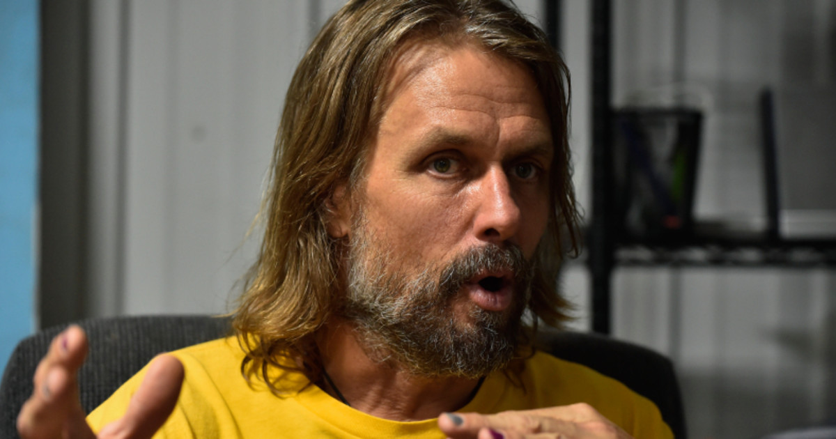 Former NFL Star's New Look Is Going Viral - Athlon Sports