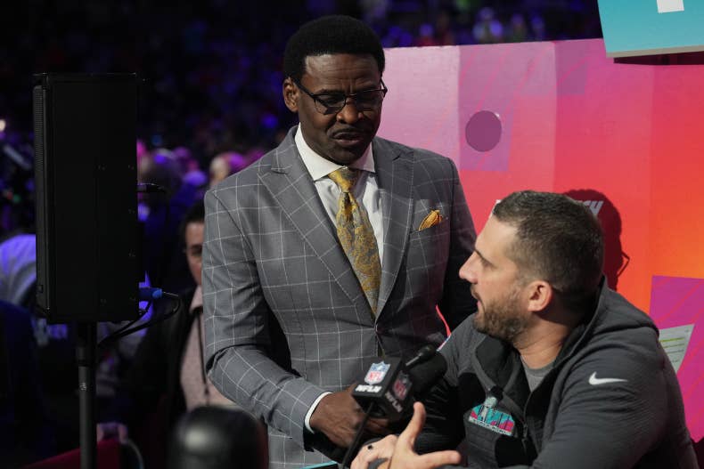 Dallas Cowboys' Icon Michael Irvin Becomes 'Pastor' In Movie Role ...