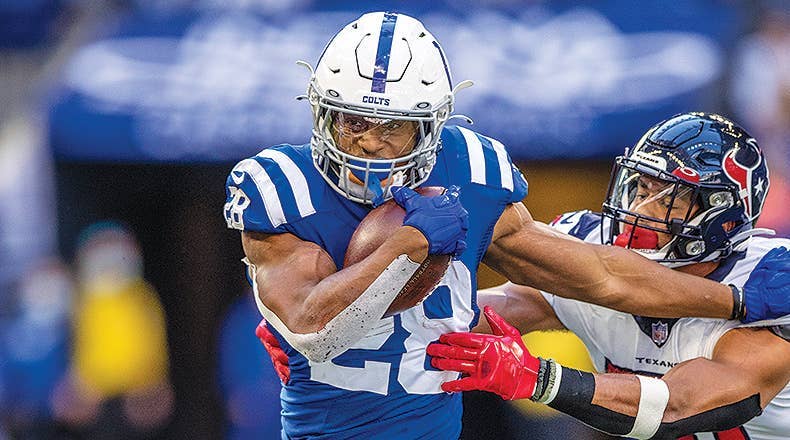 Saquon Barkley, Jonathan Taylor, Alvin Kamara Headline List of Stud RBs ...