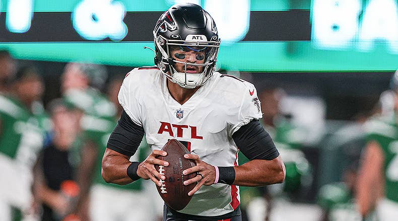 Washington Commanders Face Quarterback Dilemma vs Tampa Bay Buccaneers ...