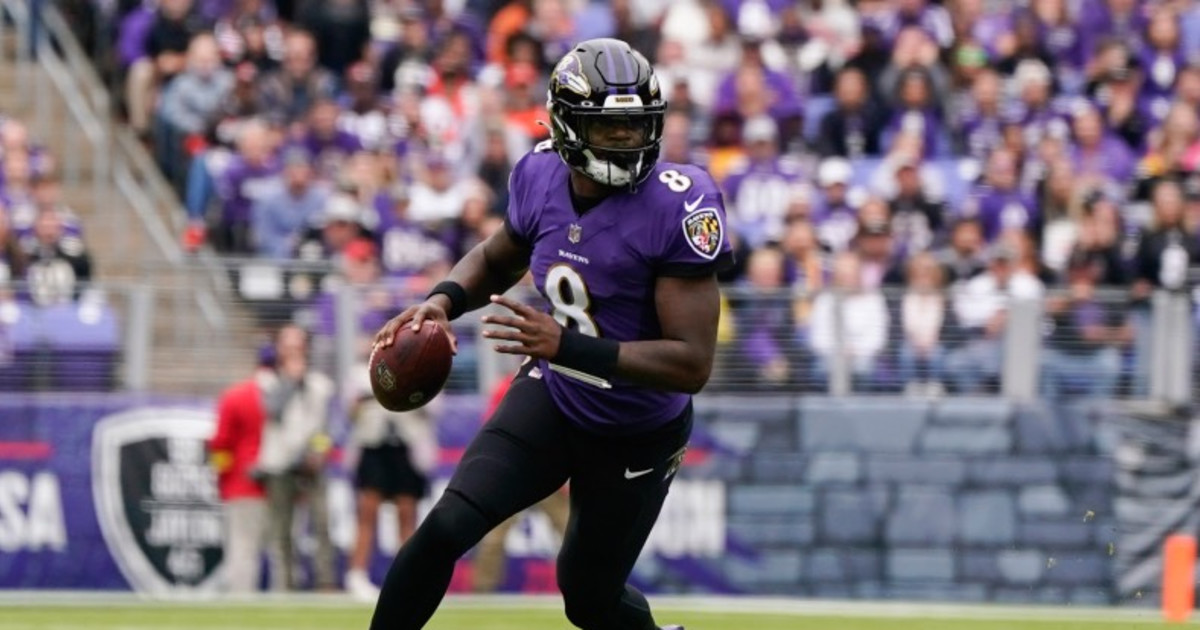 NFL Insiders Outline Potential Lamar Jackson Trade - Athlon Sports