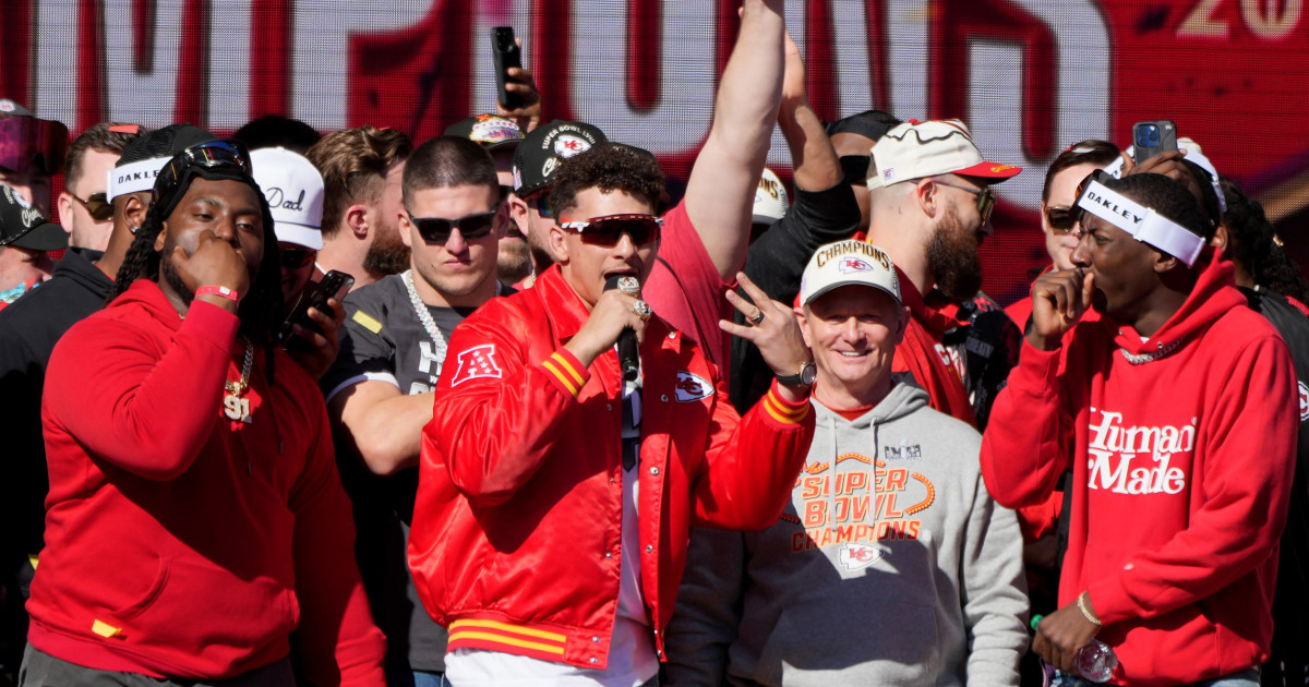 Patrick Mahomes’ Two-Word Flex After Chiefs’ Super Bowl Ring Ceremony ...