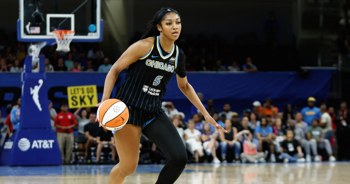 Angel Reese Has Three-Word Message For Candace Parker After Breaking ...