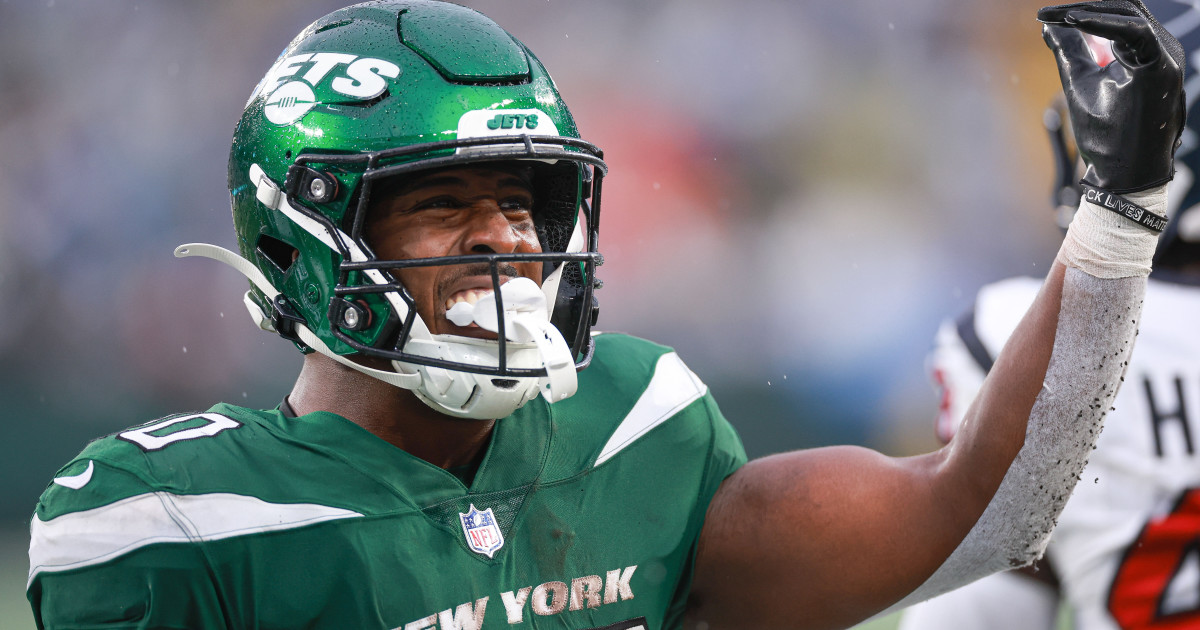 Jets' Aaron Glenn Takes Clear Stance on Breece Hall Trade - Athlon Sports