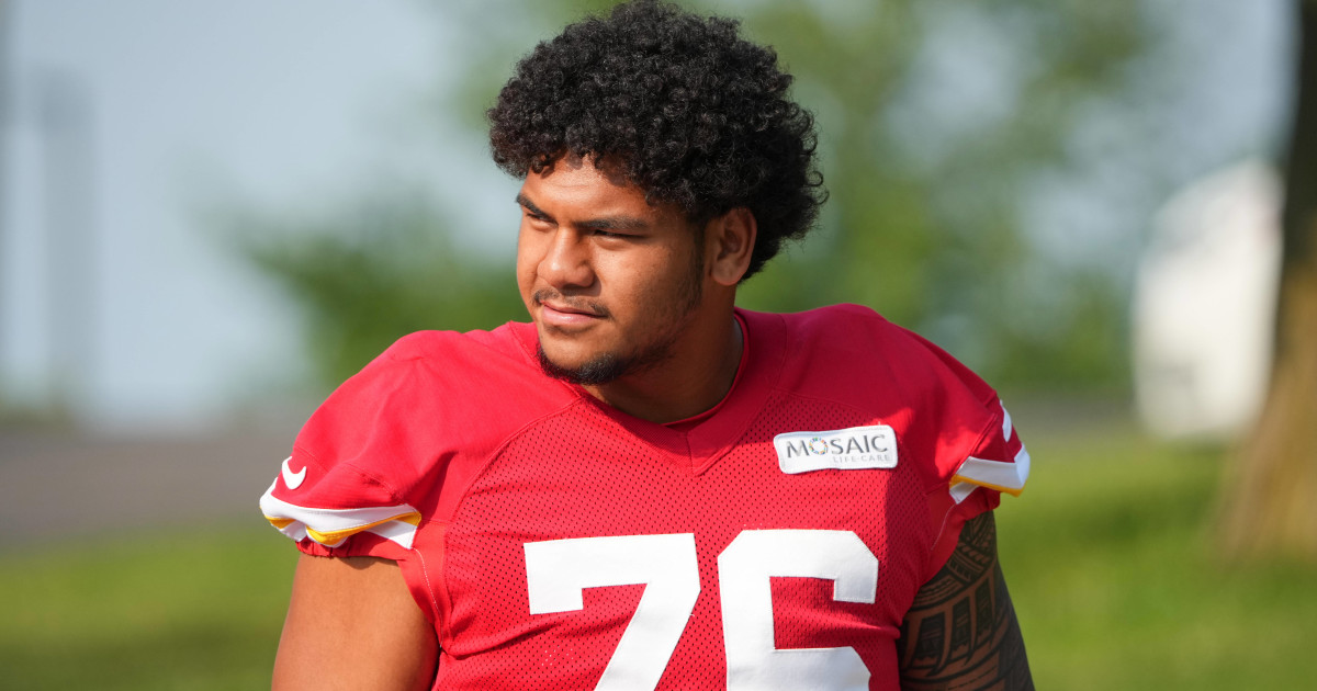 Kansas City Chiefs Scout Major Position Shift With One Word - Athlon Sports