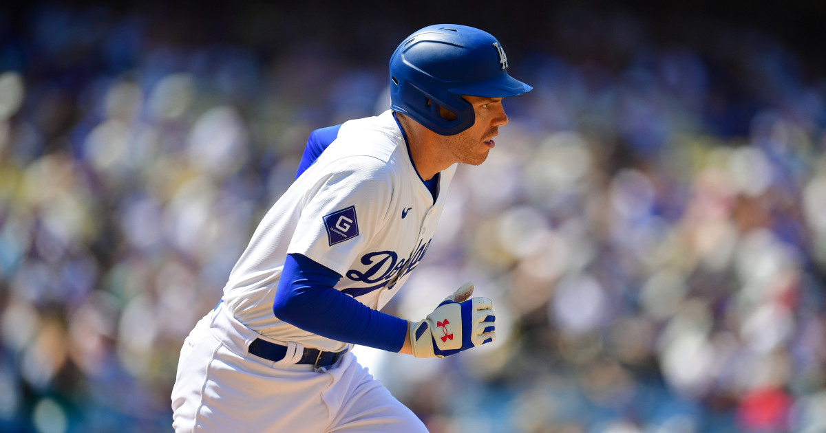 Dodgers Star Freddie Freeman Drops Frightening Personal News - Athlon ...