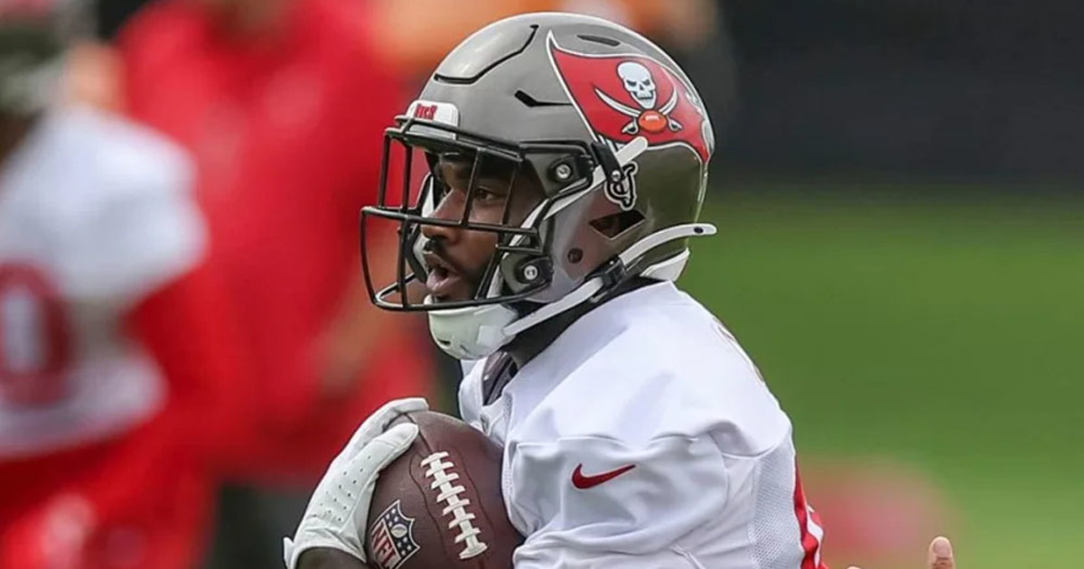 Tampa Bay Buccaneers Reveal How Locker Room Chemistry Pushes Rookies ...